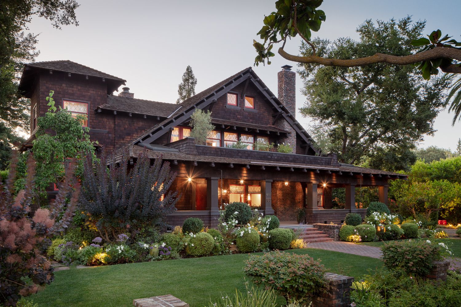 Home Showcase - Nemirovsky & Associates Real Estate